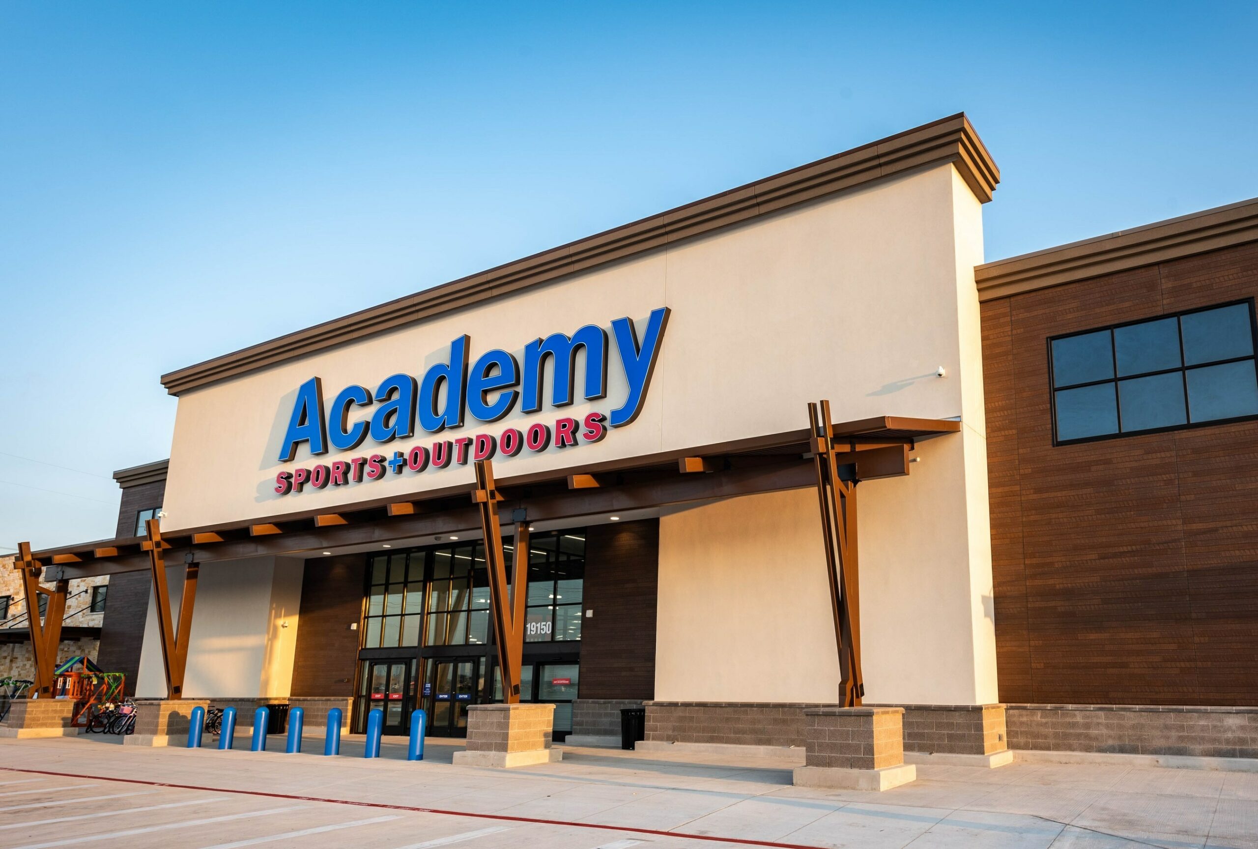 Academy Sports + Outdoors Renews Commitment to Revionics AI Platform ...
